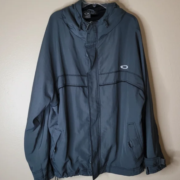 Outdoor Adventure: Oakley, Craft, Prana & More Posh Party on Poshmark